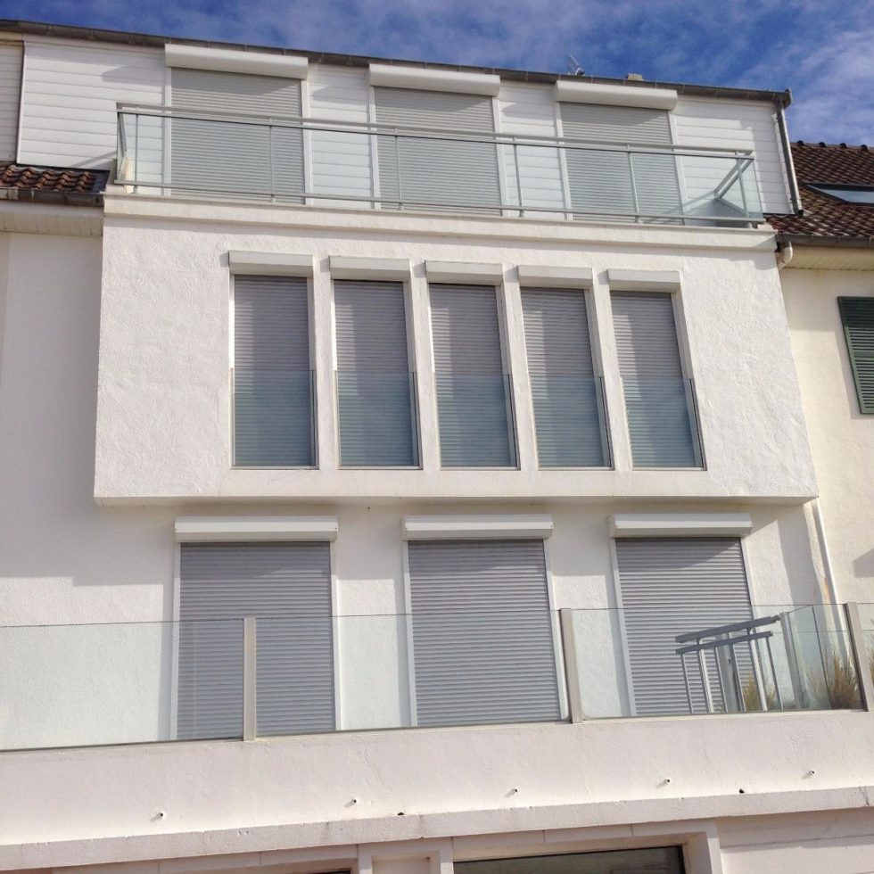 Création d'un balcon au 2 ème étage avec transformation de fenêtre en ...